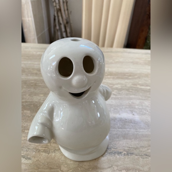Mccoy | Holiday | Vintage Mccoy Pottery Ghost Smiling Super Cute Happy ...